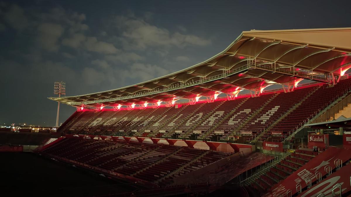 El estadio de Son Moix estrena su nueva iluminación exterior con los ...