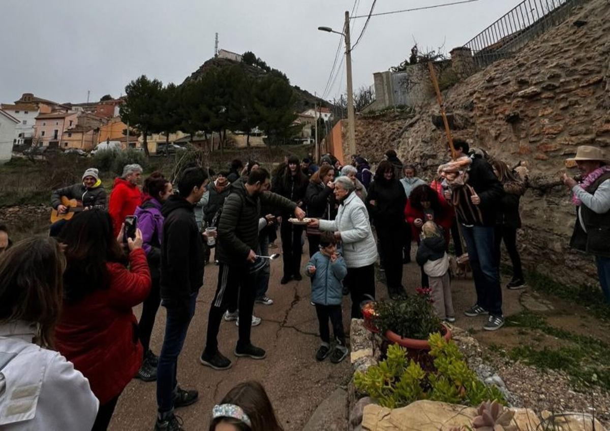 Aladrén recupera la tradición de las coplillas por San Blas