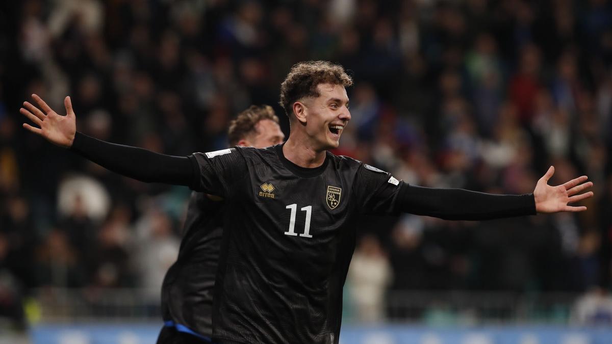 El Bayern ya negocia por Asllani mientras el Barça aún se lo piensa