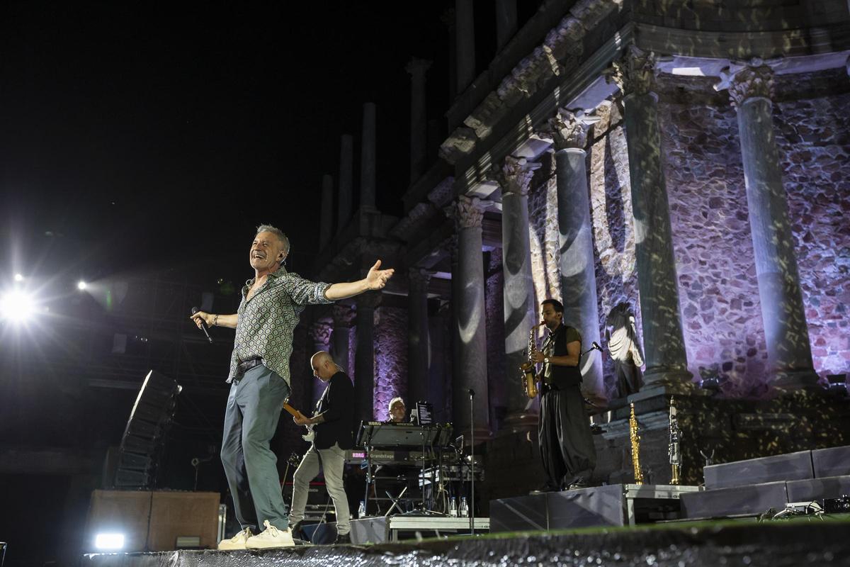 Sergio Dalma conquista Mérida con una noche italiana en el Teatro Romano