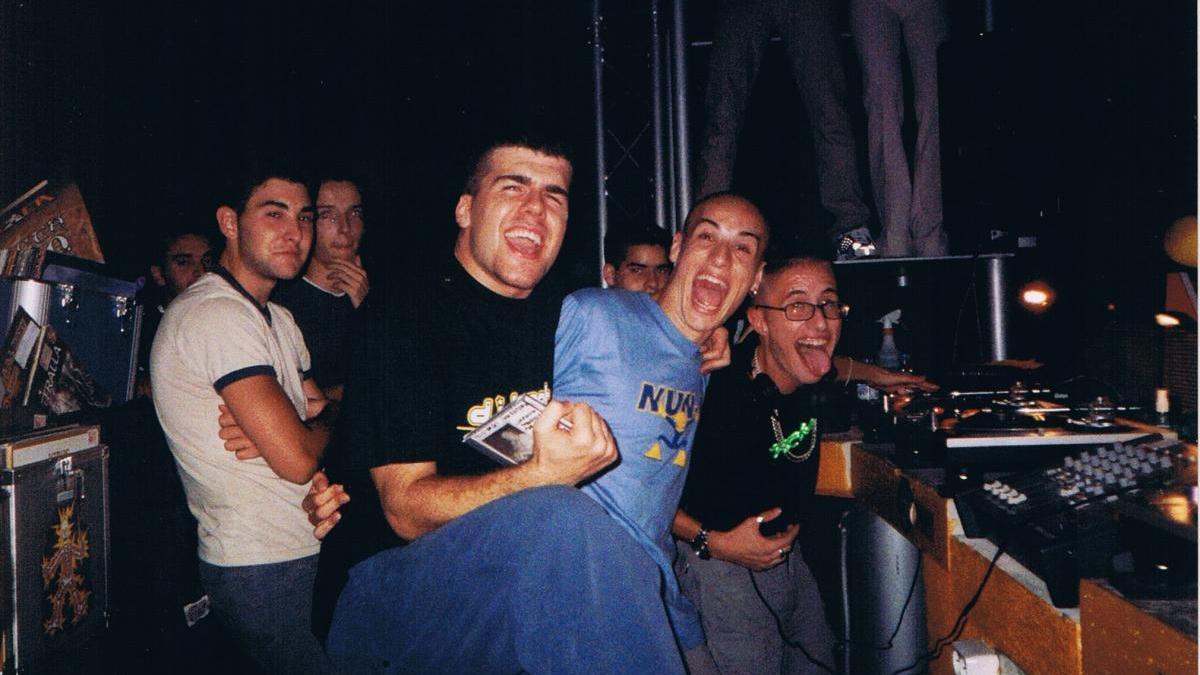 NOSTALGIA DISCOTEQUERA | La época dorada de la discoteca KDW y Pont ...