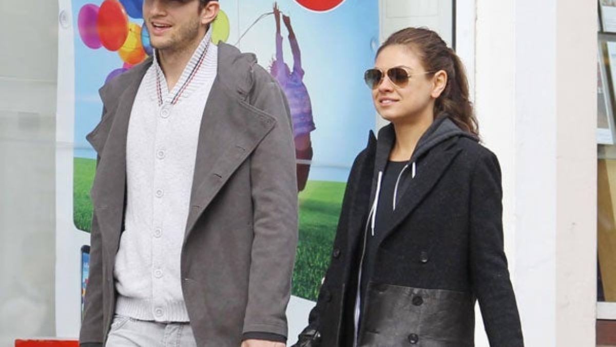 Mila Kunis y Ashton Kutcher, ¿campanas de boda? - Cuore