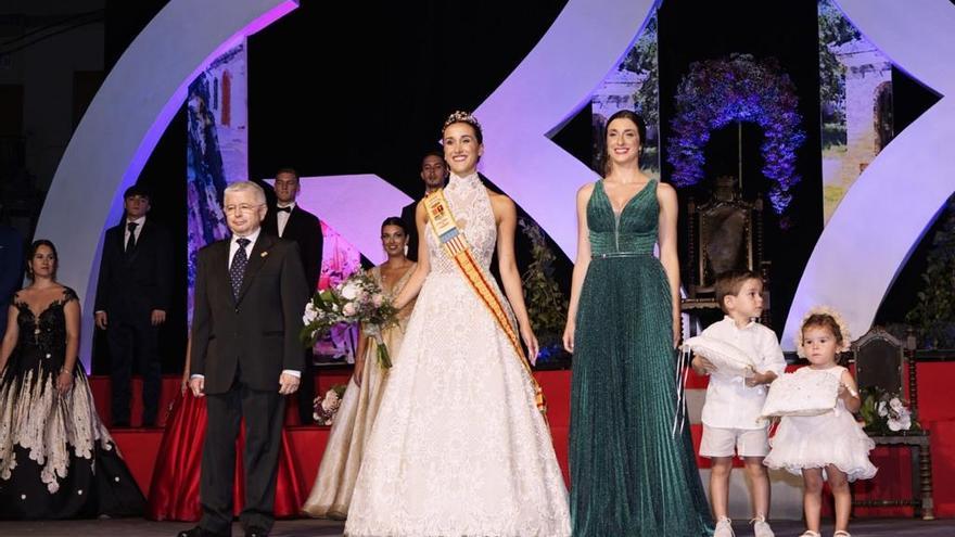 L’Alcúdia de Crespins corona a Lola Catalá Dauder como Festera Mayor ...