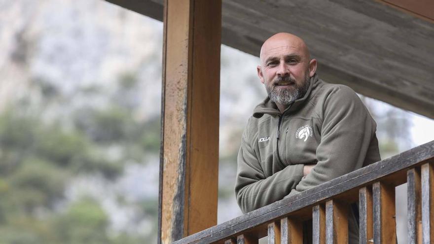 Respeturismo: Pepín Tuñón, el padre humano de "Paca" y Tola" y ahora de ...