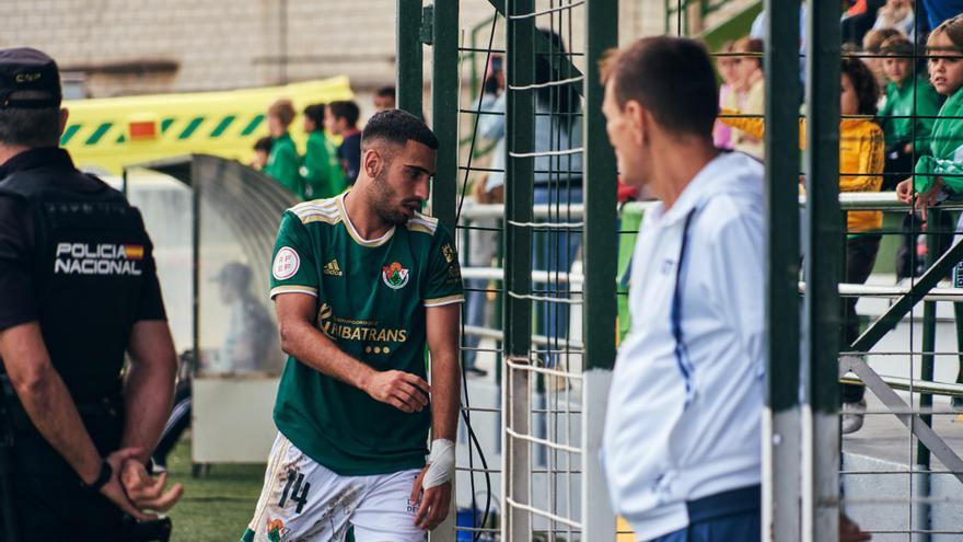 El defensa Lobato (Cacereño), sancionado con dos partidos - El ...