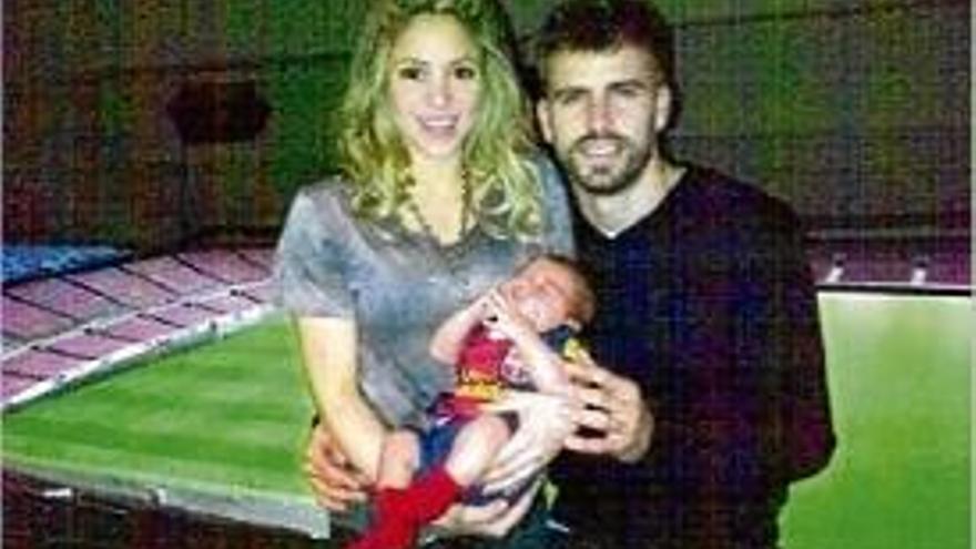 Gerard Piqué Foto de família al Camp Nou