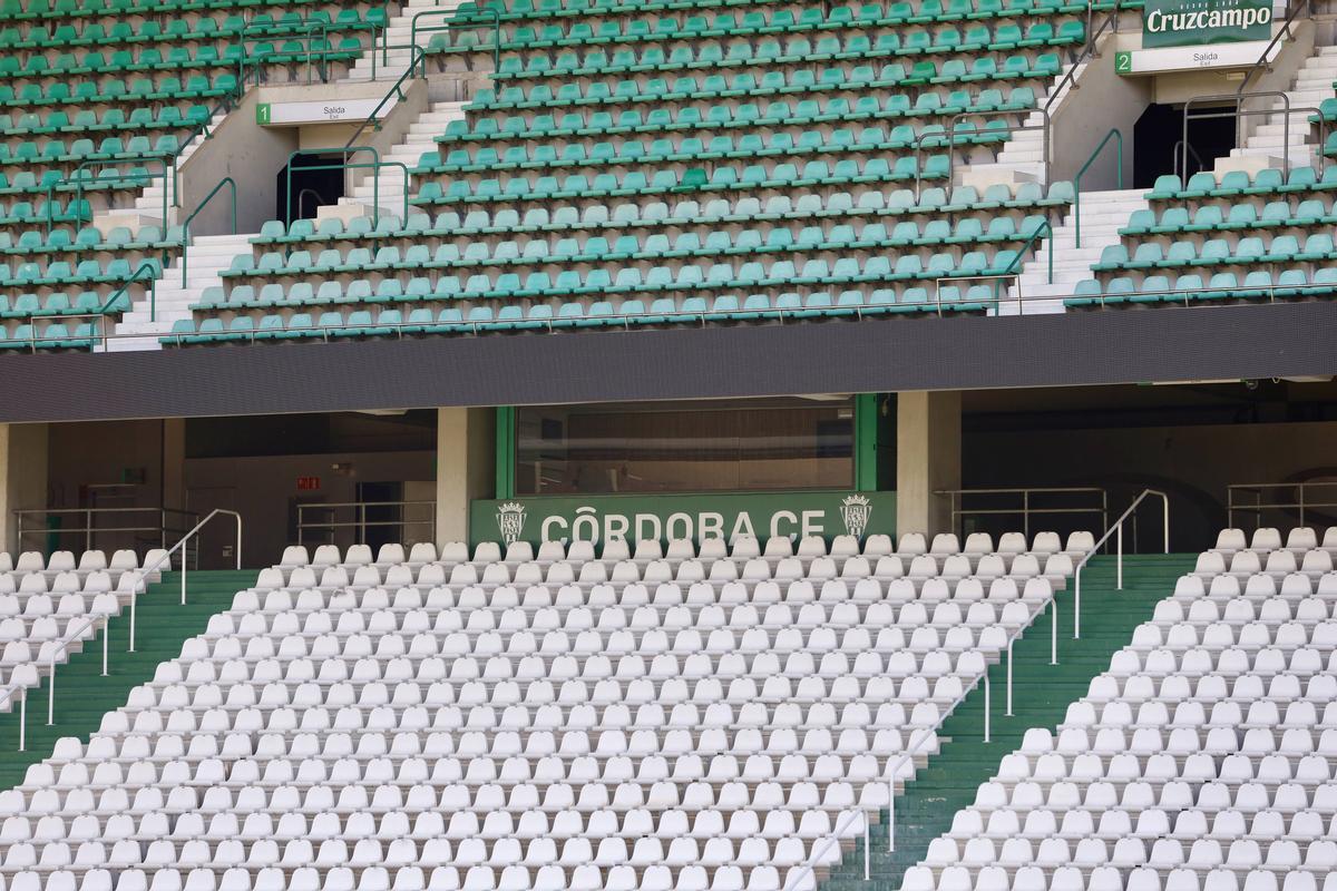 El Córdoba CF amplía El Arcángel, endurece las normas en la grada de ...