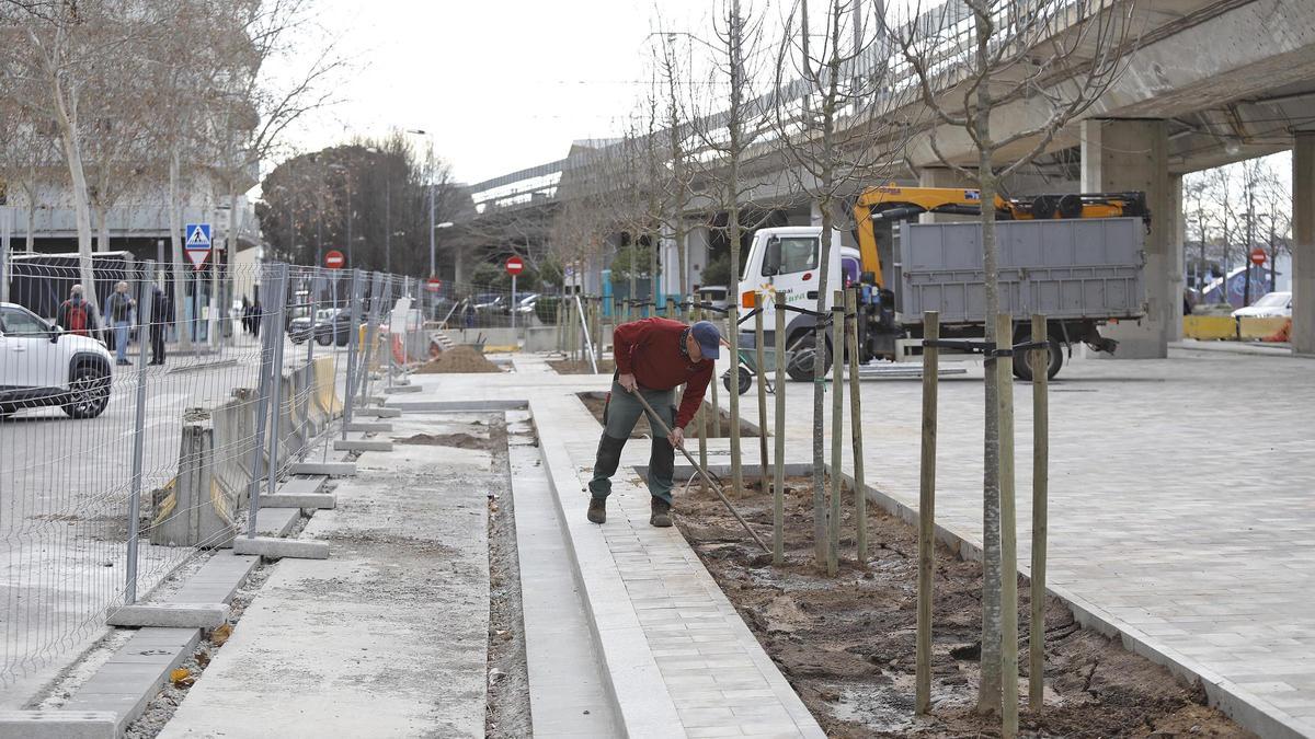 PLAÇA JOAN BROSSA | Paneque preveu que l’obra de la plaça Joan Brossa ...