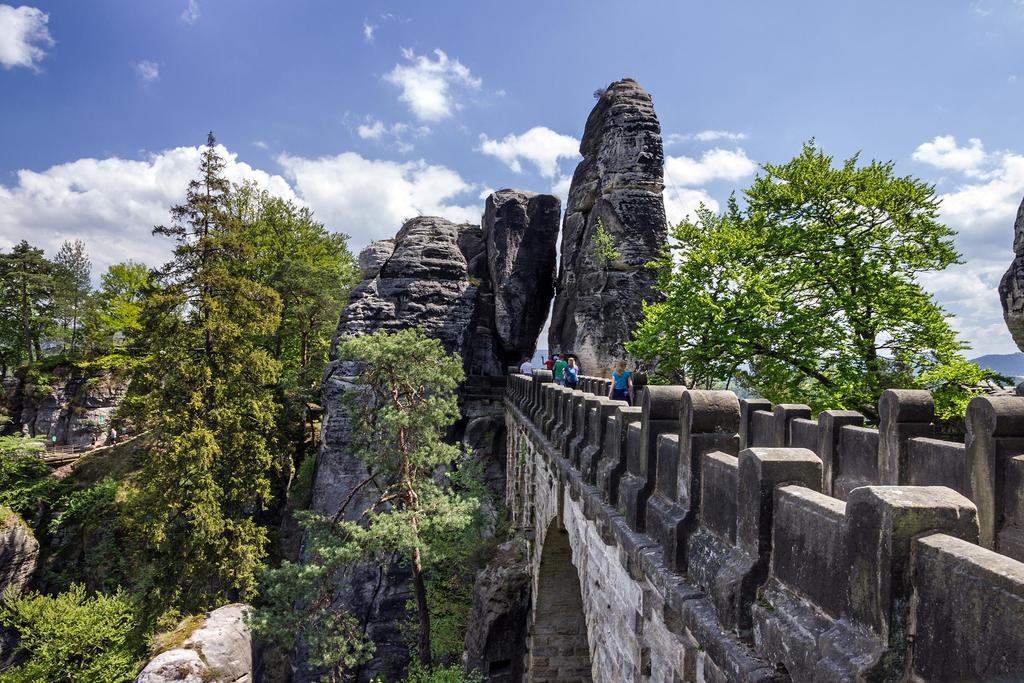 Bastei Bridge, un precioso puente que hay que recorrer una vez en al ...