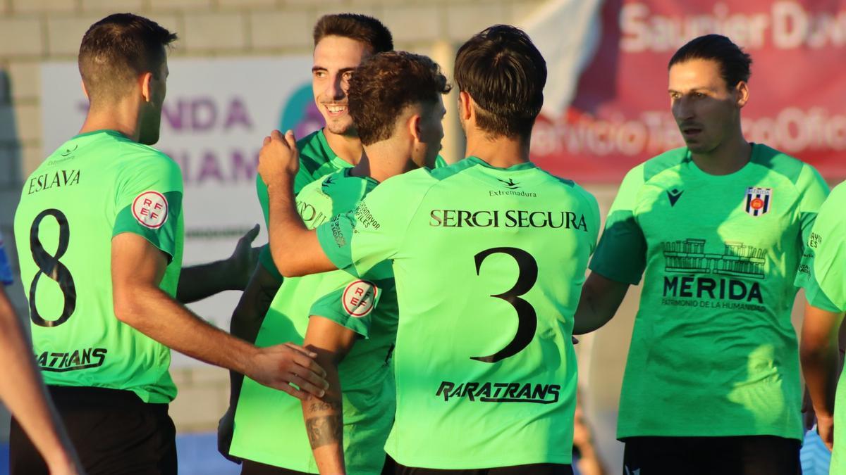 FÚTBOL | El Recreativo, primer rival del Mérida, que abrirá la ...