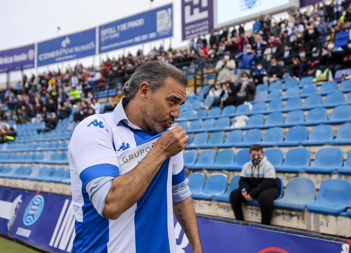 Manolo Alfaro se suma a la nómina de embajadores ilustres del Hércules