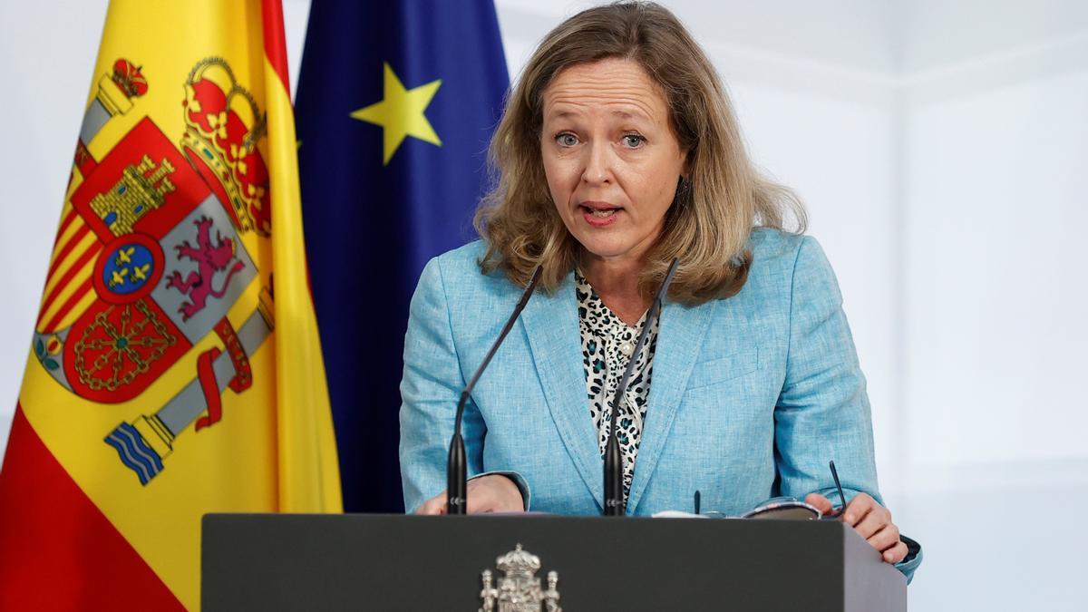 El Ejecutivo pide a la patronal "unidad" a la hora de revisar el ...