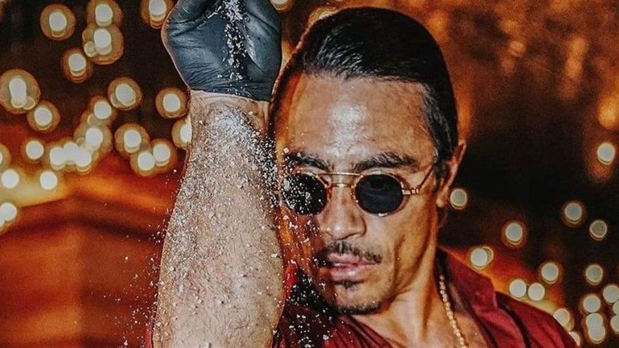 El famoso chef Salt Bae elige Ibiza para abrir su primer restaurante en ...