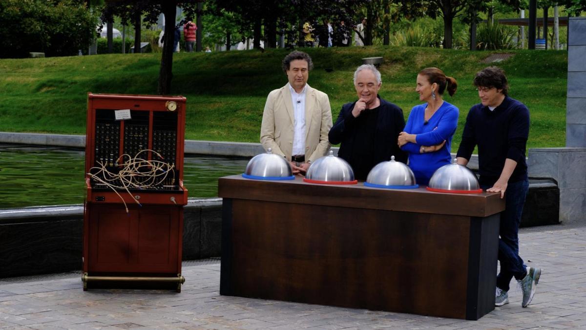 'Masterchef Celebrity' recibe a Ferran Adriá en la prueba de exteriores