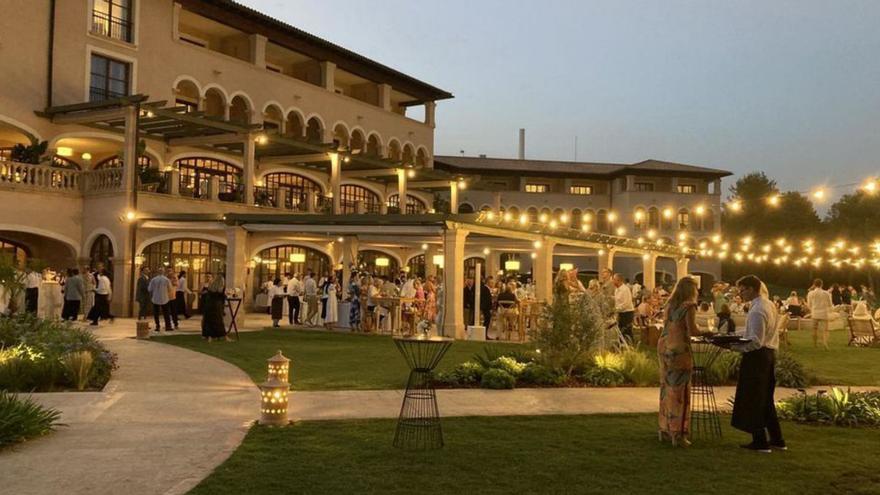 Mardavall abre el Mar Sea Club