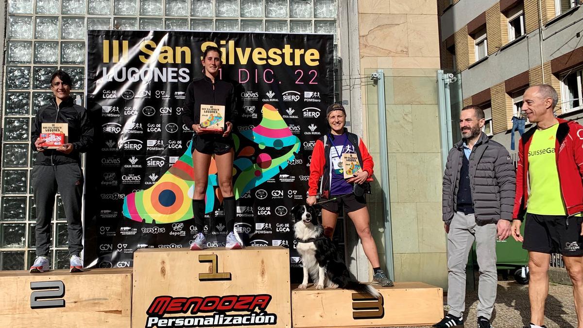 Raquel Lorenzo y Benjamín Pérez vencen en la III San Silvestre de Lugones