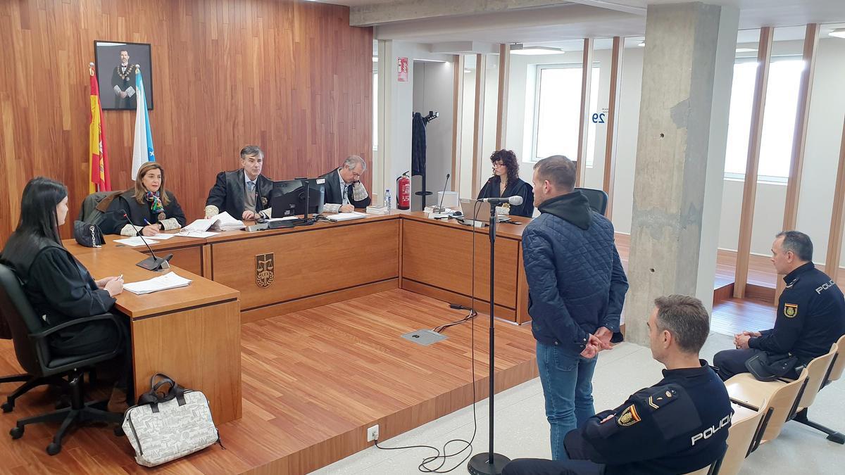A juicio por tocar a una joven en el taxi al regresar de una boda