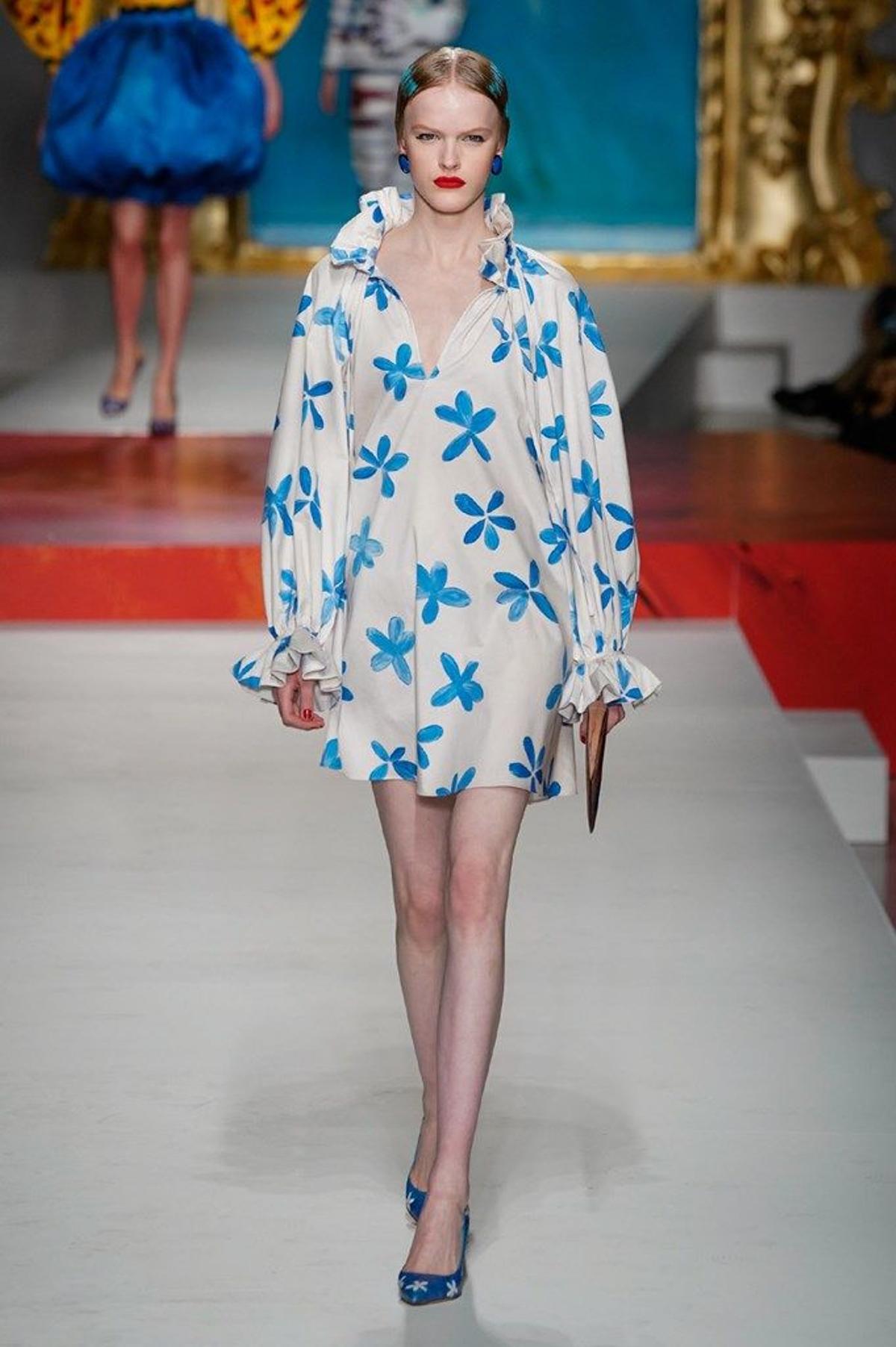 Moschino rinde homenaje a Pablo Picasso al ritmo de Rosalía - Woman