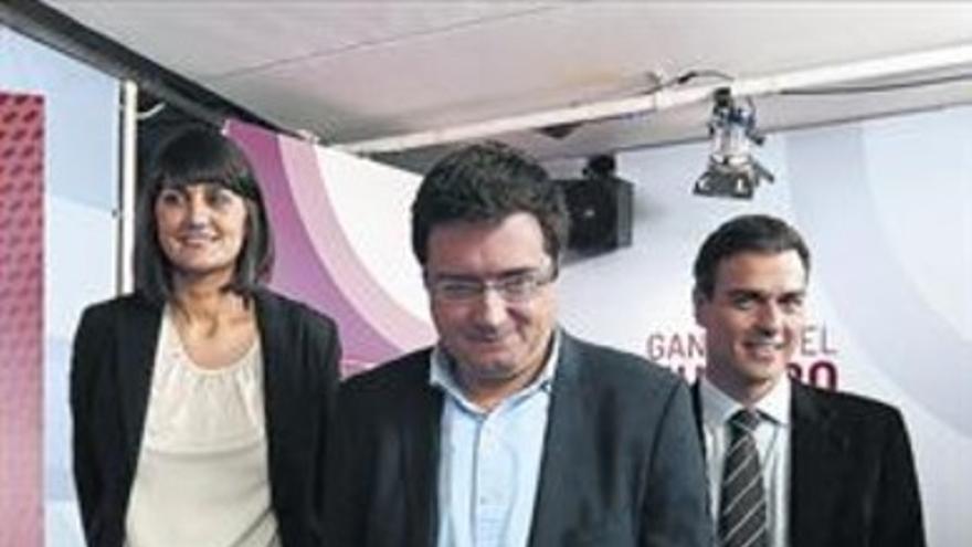 El PSOE estrena lema para realzar su credibilidad: '¡Conectamos!'