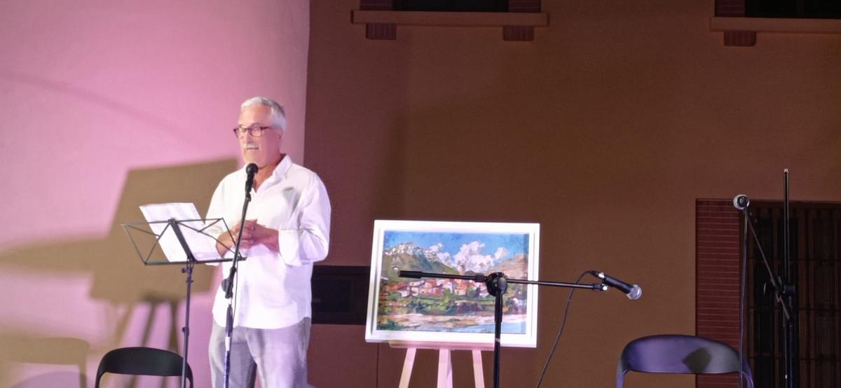 Campos de Arenoso resucita al son de los acordes y poemas