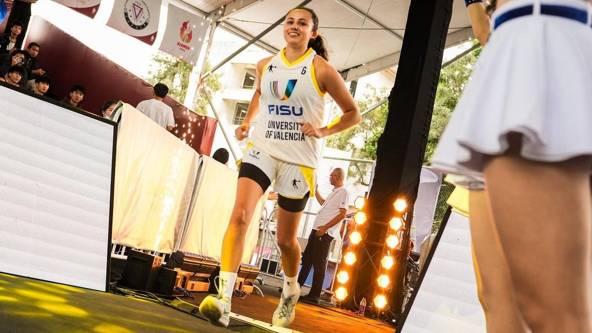 DEPORTE CANARIO | El ‘amunt’ Valencia con el acento canario de la ...