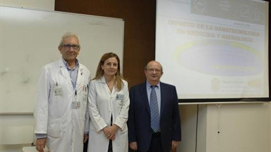 Miguel Valcárcel imparte una conferencia sobre nanomedicina