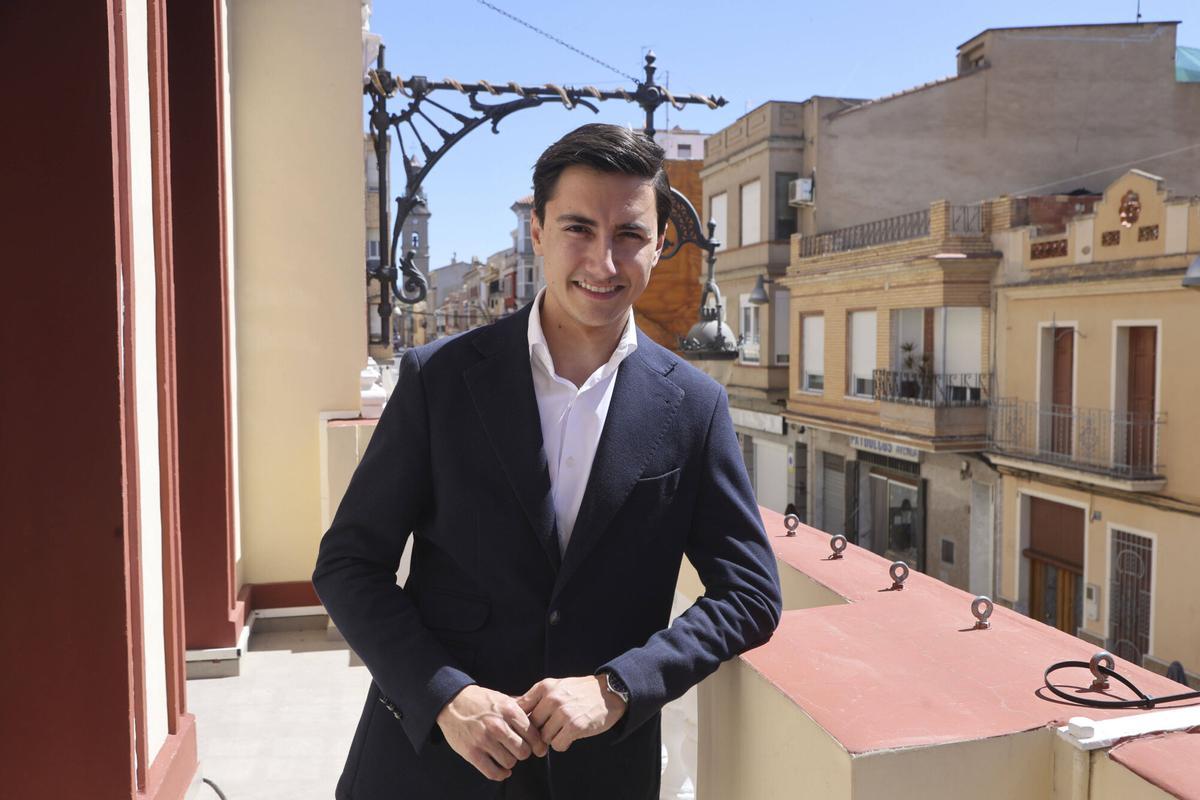 Jaime Ruix, alcalde de la Pobla de Vallbona: "Soy joven y entiendo que ...