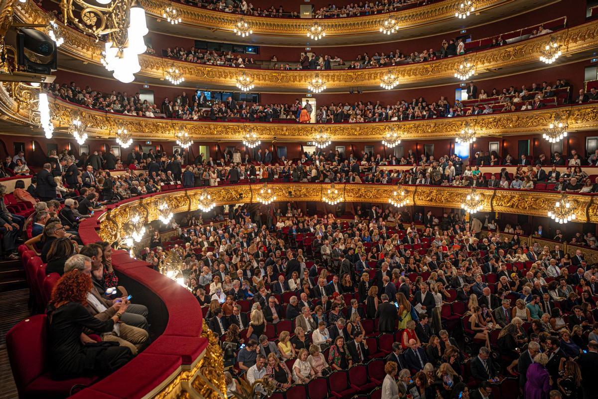 Asesinatos, sexo y una enorme piscina: 'Lady Macbeth de Mtsensk' abre ...