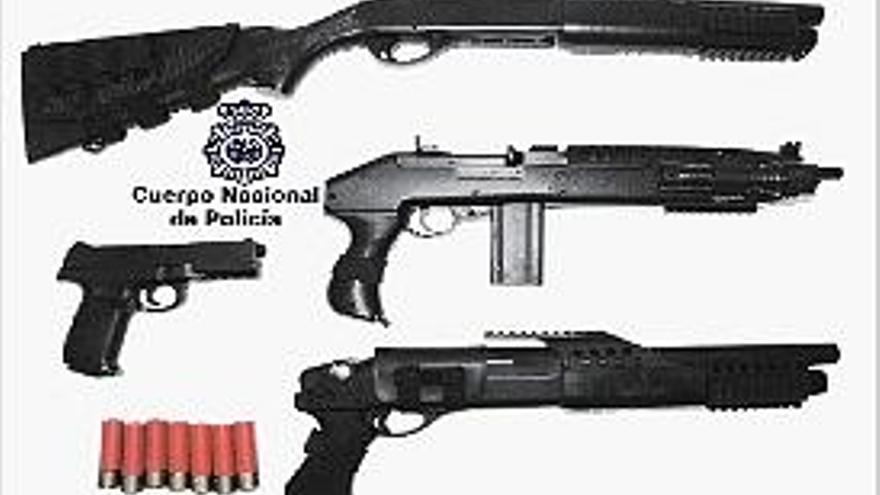 Intervienen 4 armas de fuego simuladas en Castelló