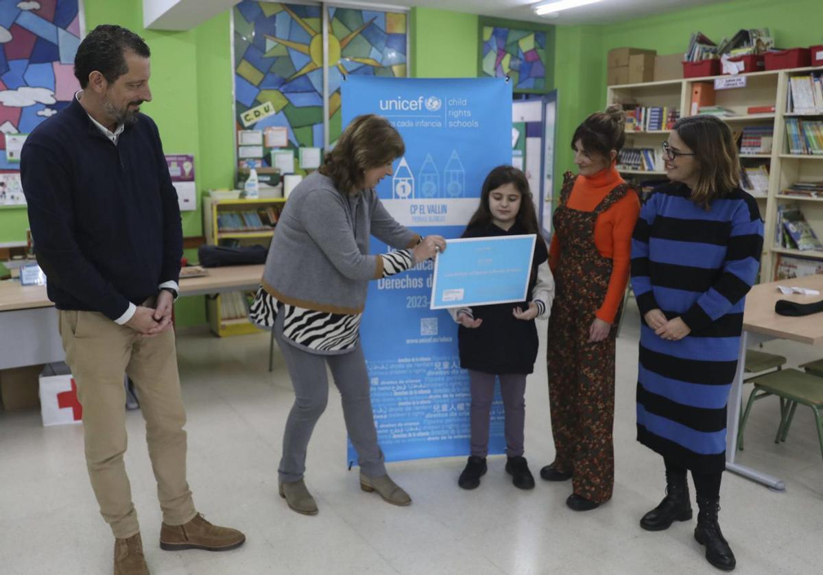 El Vallín sella su apuesta por la infancia - La Nueva España