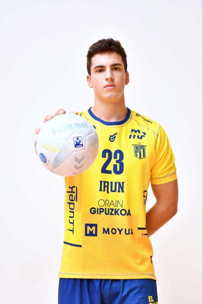 MERCADO DE FICHAJES ASOBAL: El Frigoríficos refuerza su primera línea ...