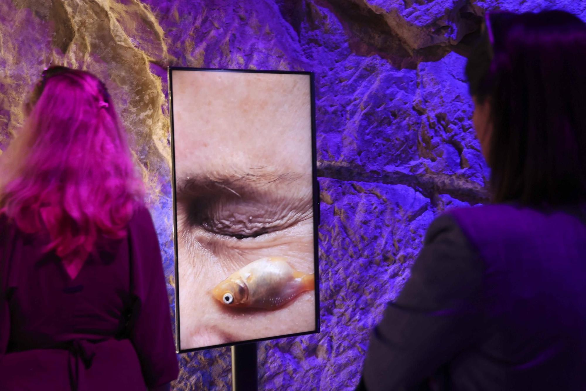 La artista costarricense Karla Solano instala "Origen" en la nueva sala ...