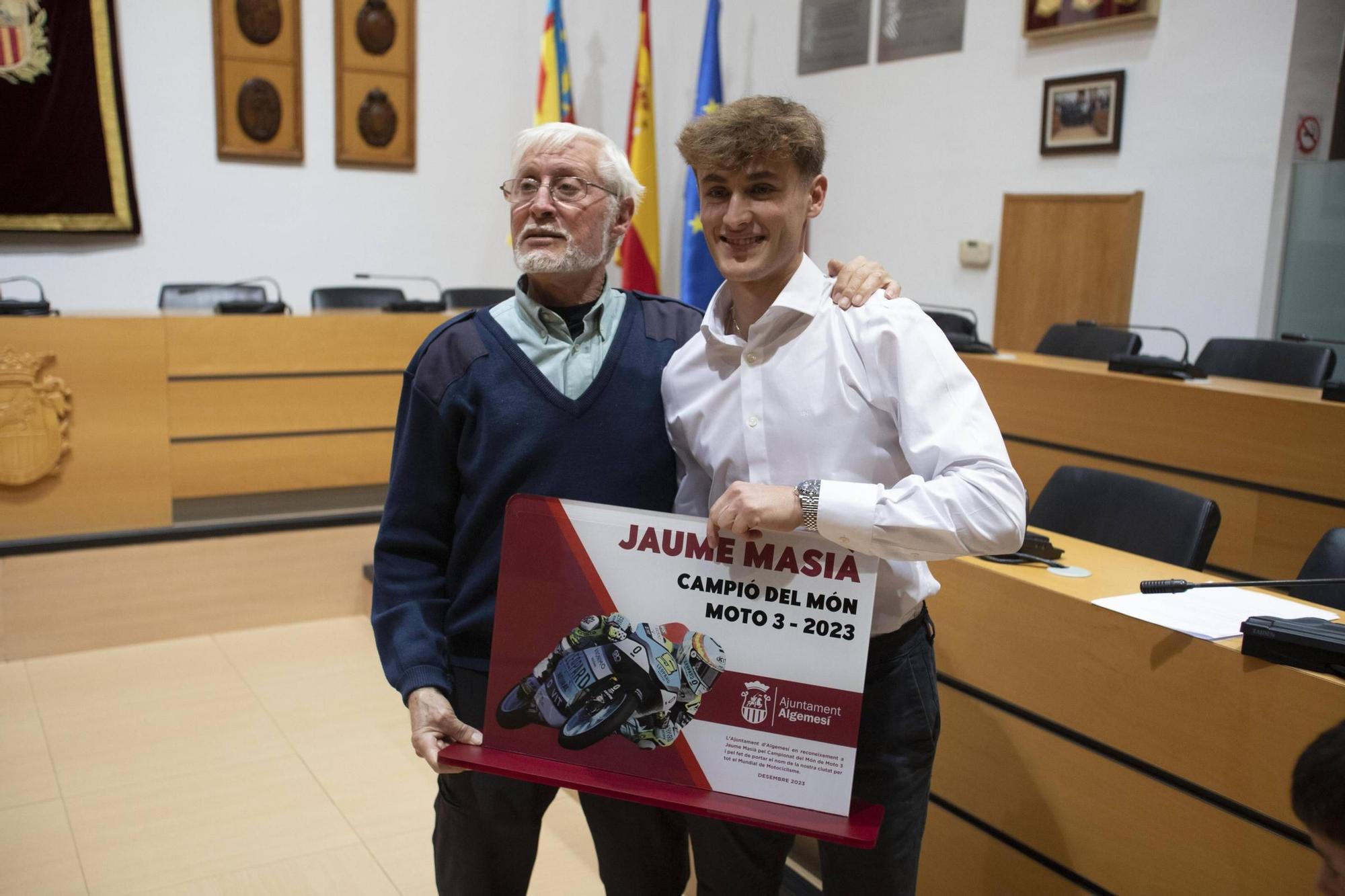 Algemesí concederá al piloto Jaume Masià la medalla de la ciudad al ...