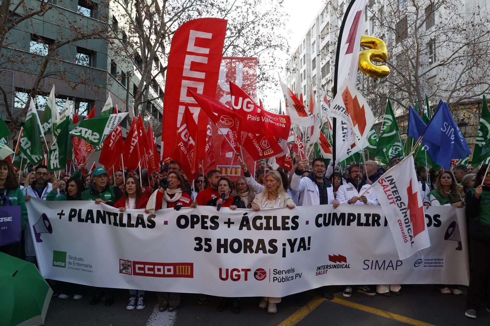 Pradas y José Manuel Cuenca salen de los juzgados de Catarroja ...
