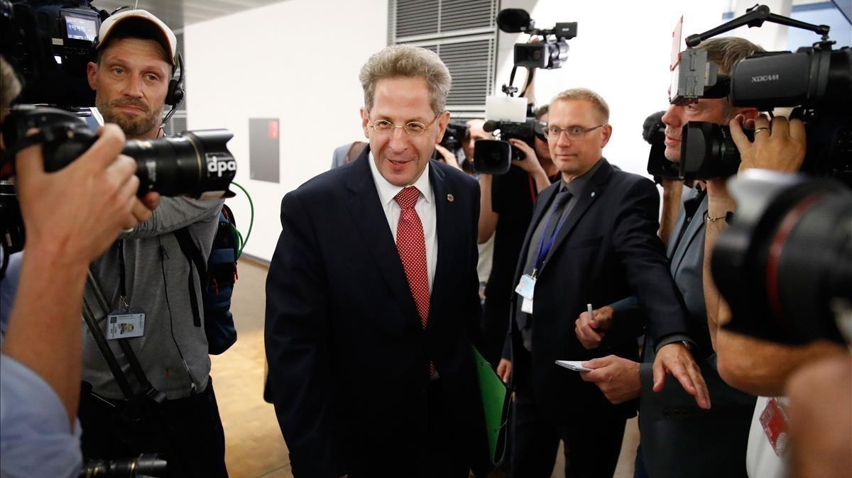 El Govern alemany relleva el polèmic cap de l'espionatge interior