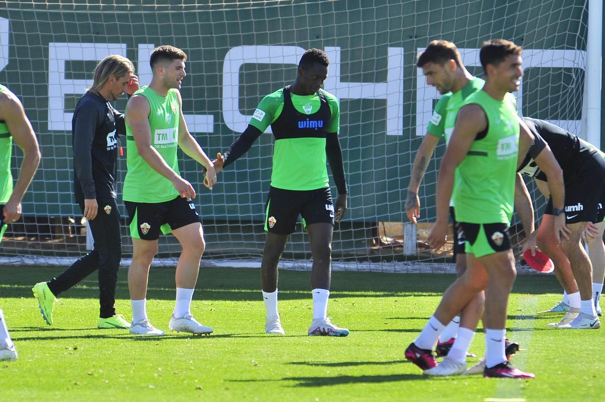 El Elche recupera a Boyé y Pape Cheikh para su próximo partido frente a ...