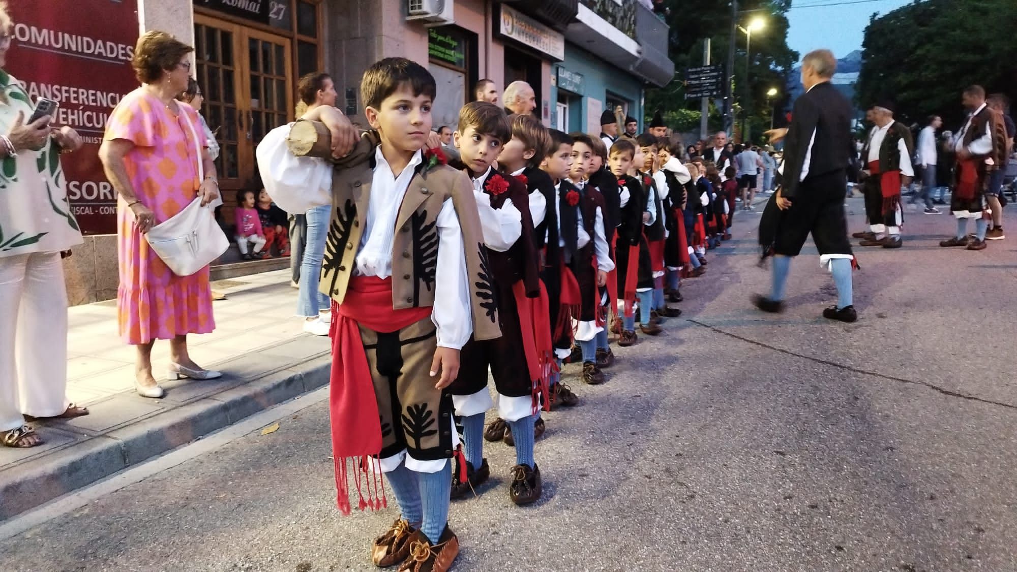 En imágenes: el bando de La Magdalena celebró su espectacular desfile y ...