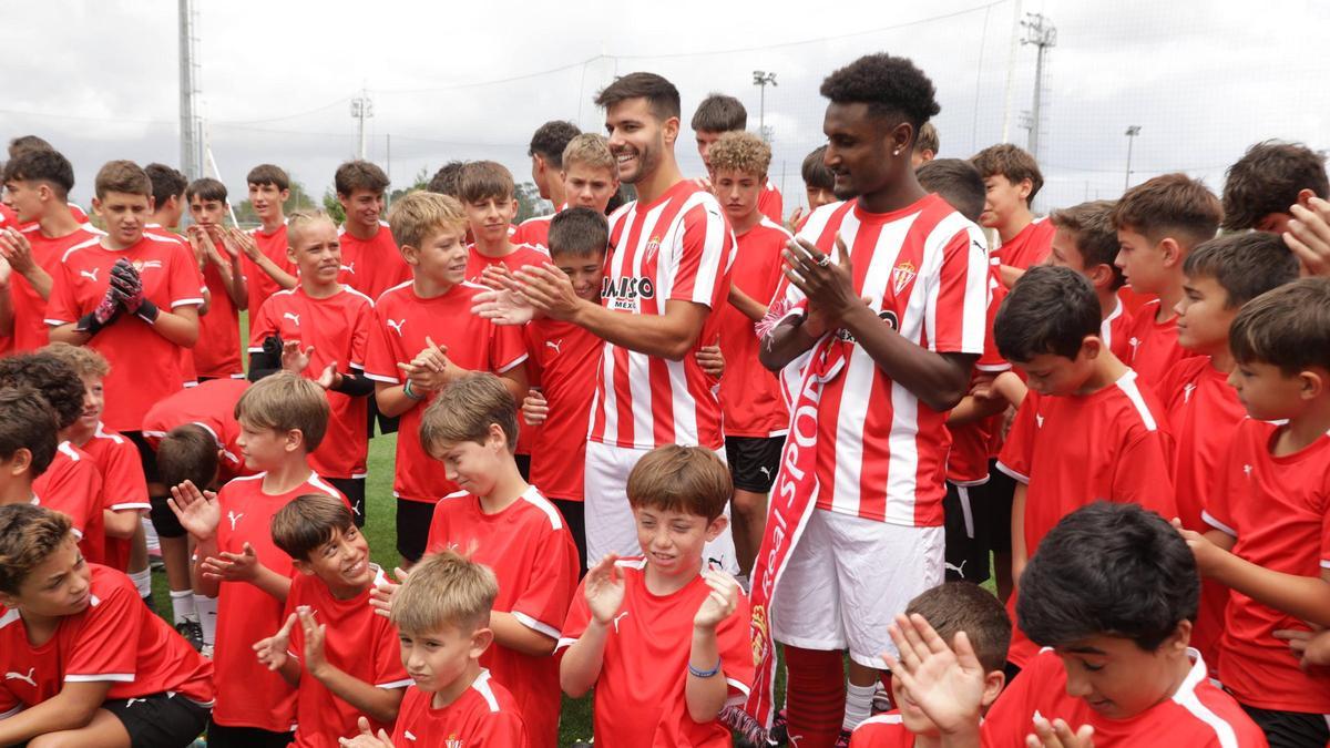 Así fue la presentación de Róber Pier y Hassan como nuevos fichajes ...