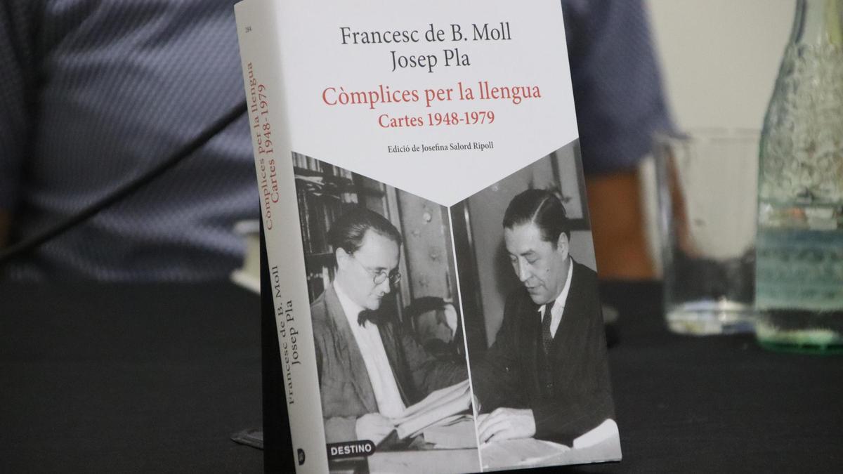 Destino presenta ‘Còmplices per la llengua’, un epistolari inèdit entre Josep Pla i el lingüista ...