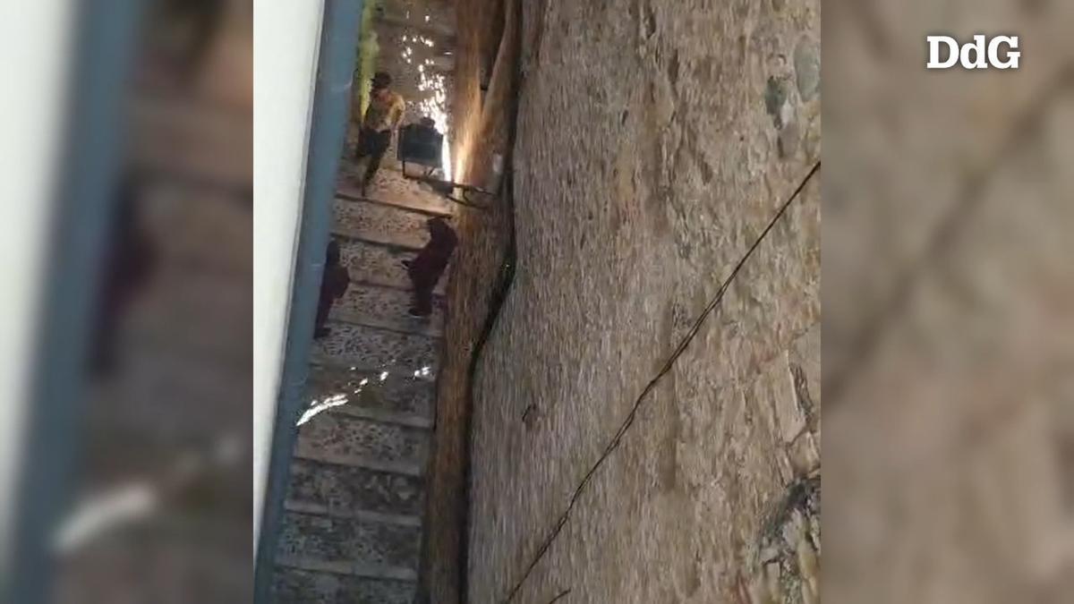Persecucions, motos i curiosos al rodatge de Tomb Raider a Girona