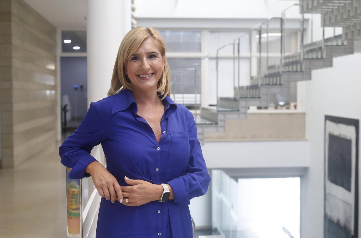 Salomé Pradas: "La economía verde y fotovoltaica es posible con el uso ...