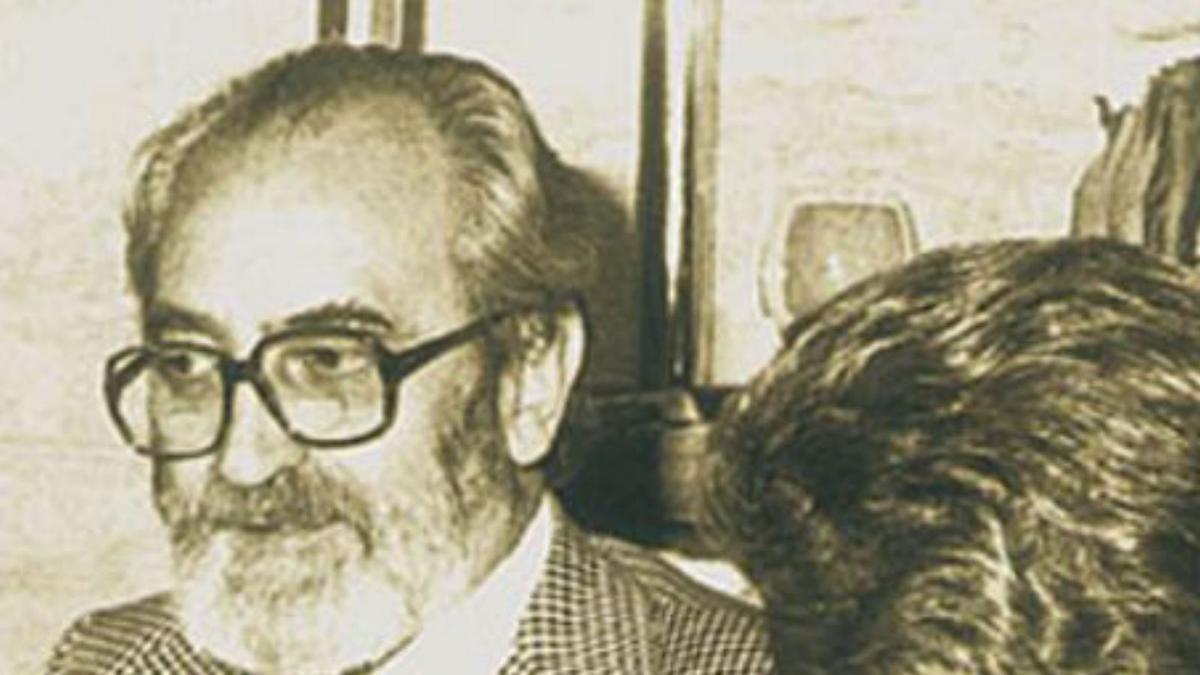 La "Caja de las Letras" del Institutu Cervantes recibe'l legáu d'Ángel ...