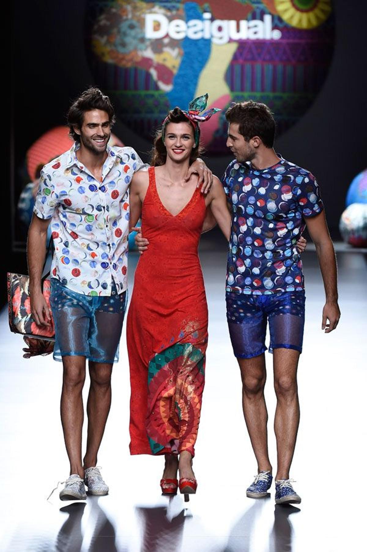 Desigual nos adentra en un viaje por la moda - Woman