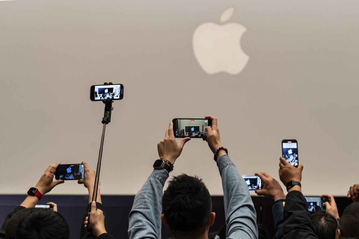 La tienda más grande de Apple en Asia abre sus puertas en Shanghái | FOTOS