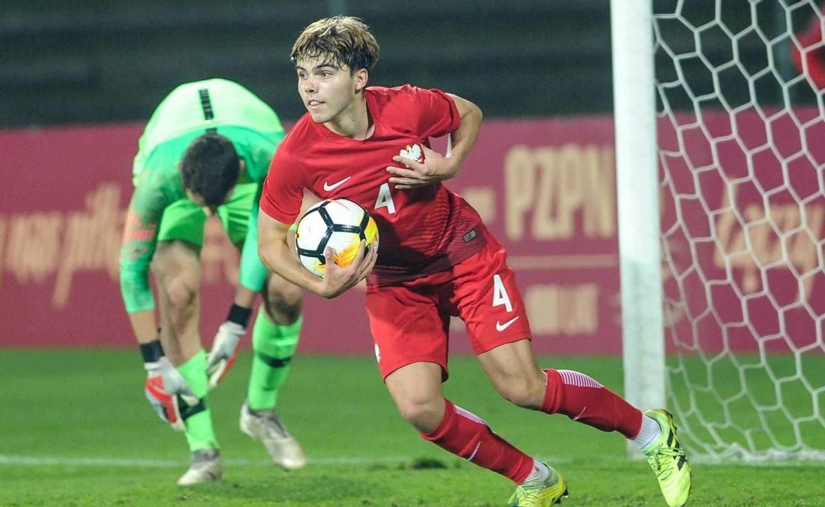 Fútbol | Javi Ajenjo, el hispano-polaco que muere por volver con el Cacereño