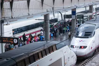 Retrasos de hasta 3 horas en la alta velocidad entre Madrid y Andalucía por la avería de un tren