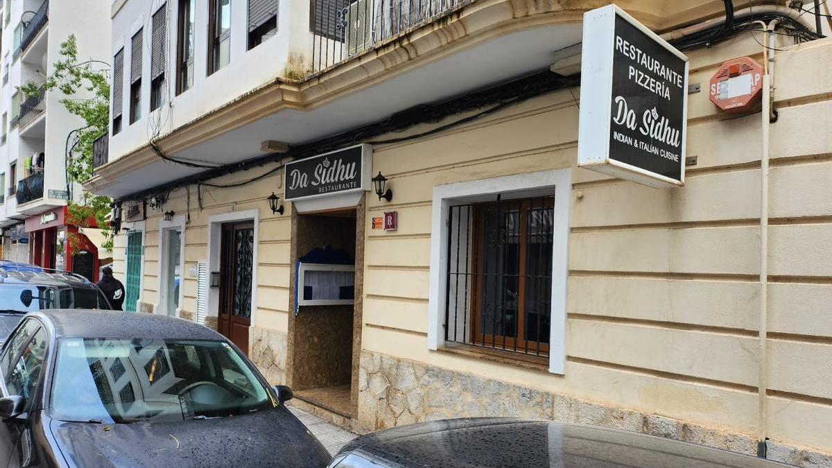 Arde la cocina de un restaurante en el centro de Ibiza