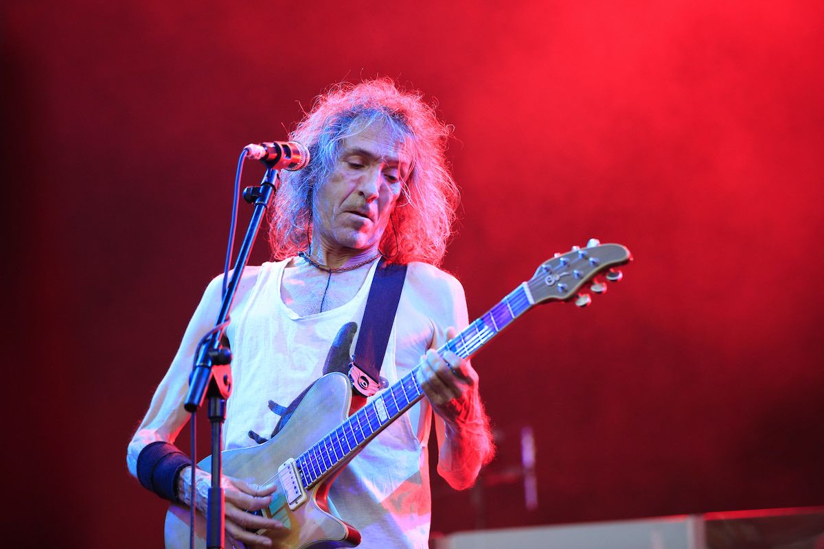 ROBE INIESTA: La única pareja y gran amor de la vida de Robe Iniesta ...