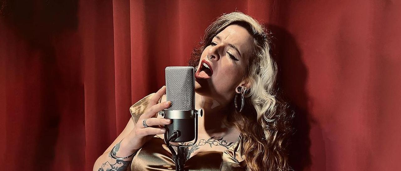 Anna Dukke suma su voz al festival avilesino de música negra de agosto