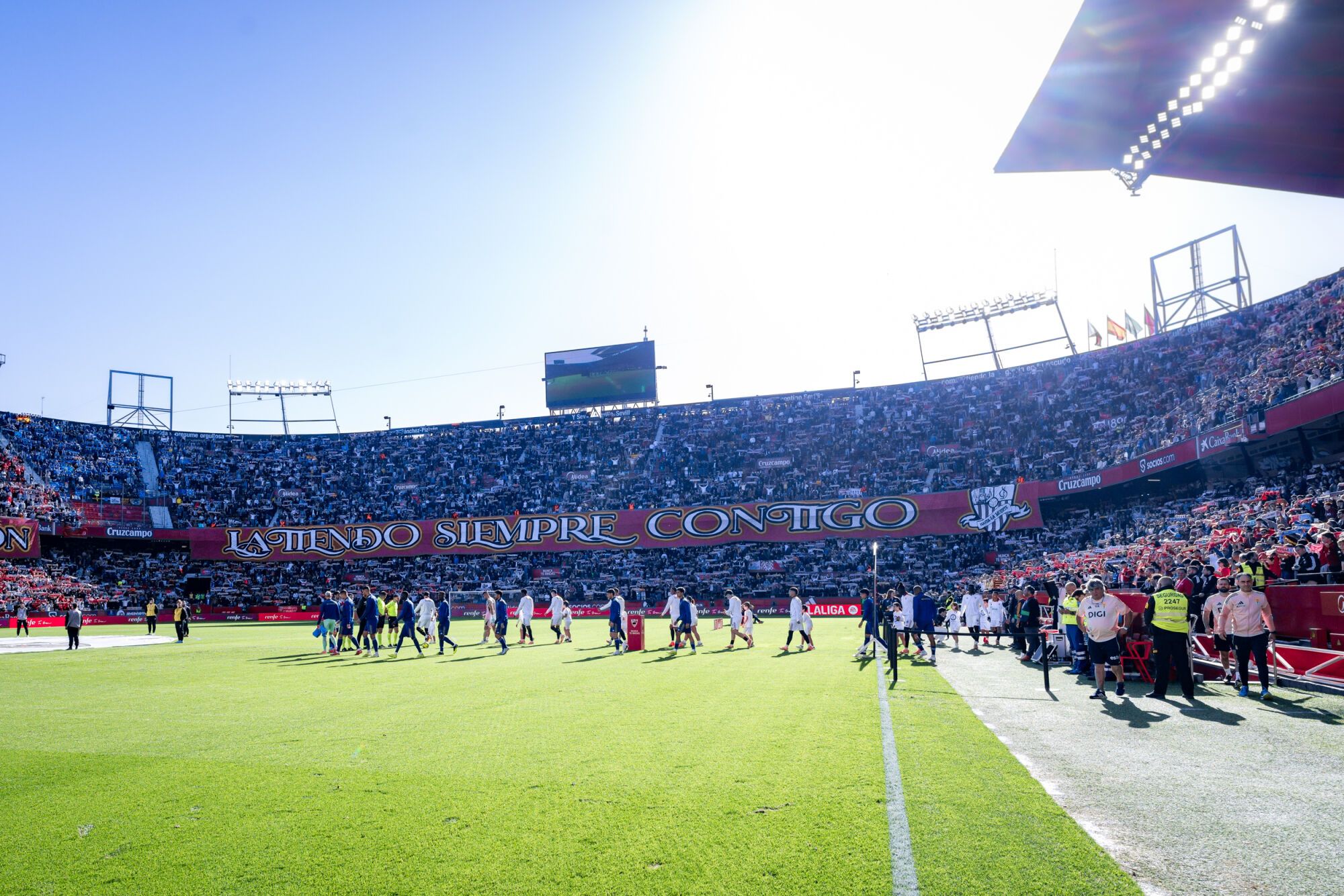 EN IMÁGENES: La dolorosa derrota del Real Oviedo ante el Sevilla, con ...